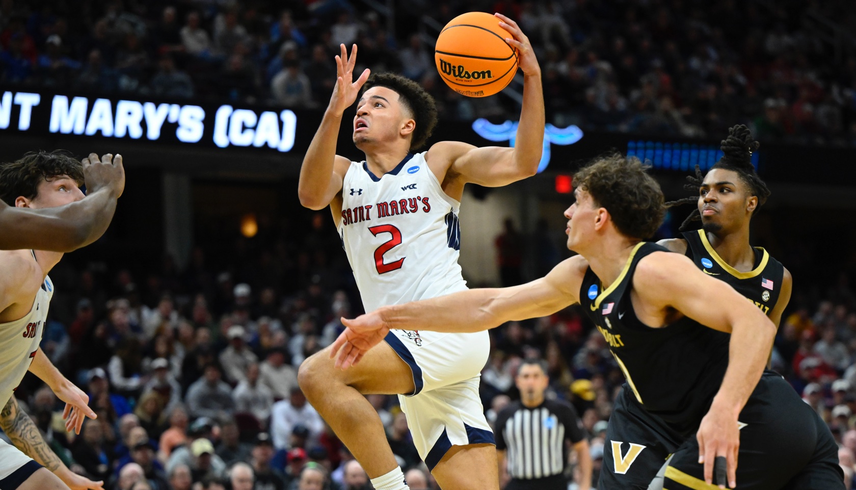 Saint Mary’s Erases Vanderbilt’s Advantage in the Second Half, 59–56, Keeping #GaelMadness Alive ...
